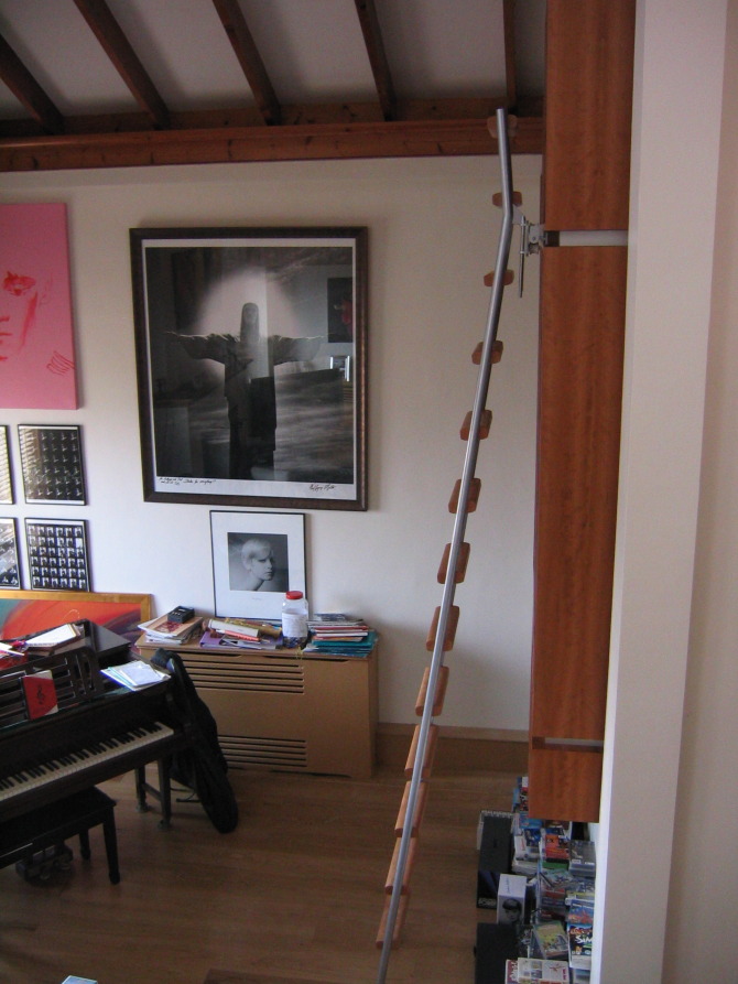 Library bookcase with sliding ladder - StonerMakes