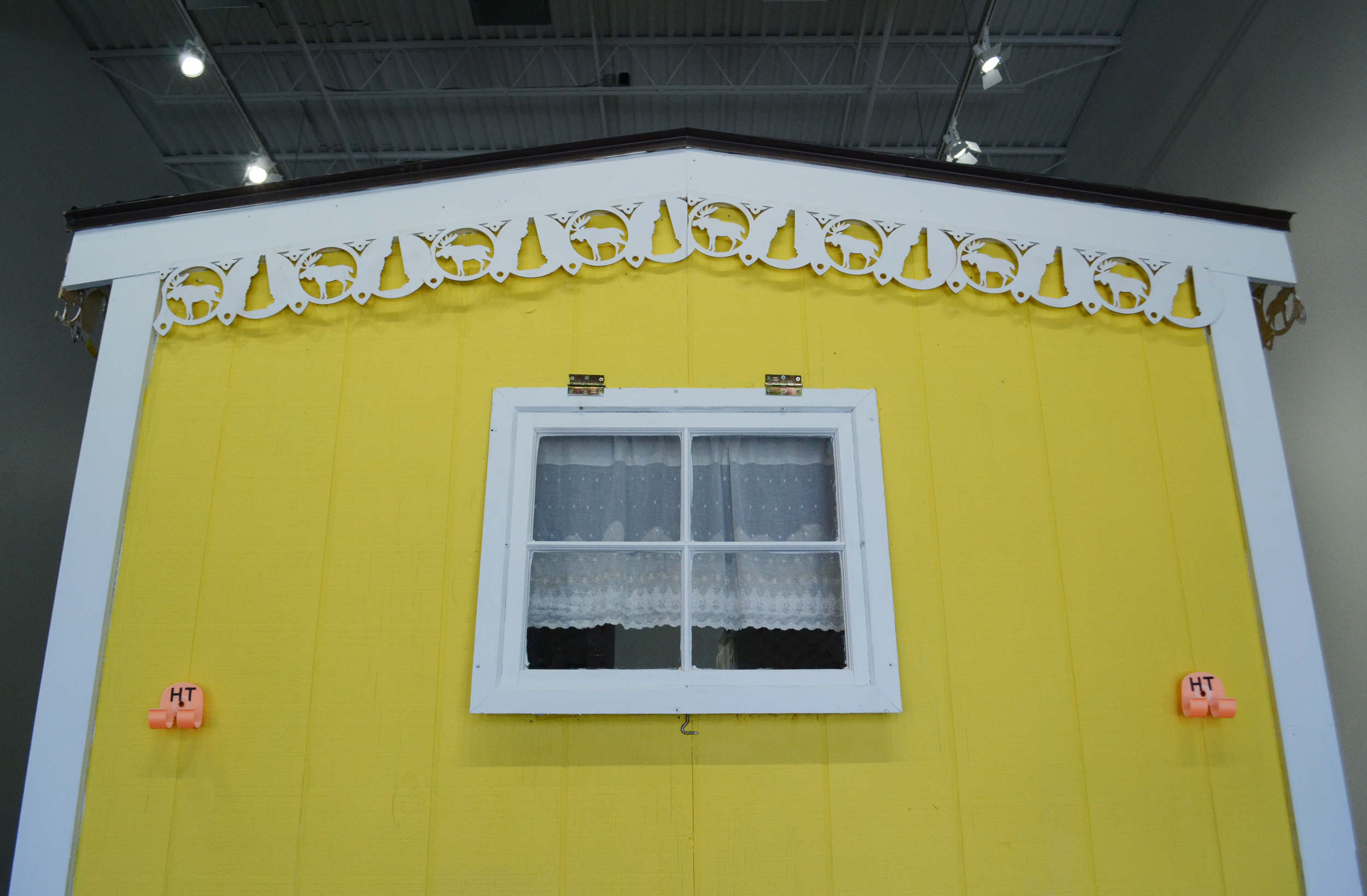 Welcome to the Bobhouse - Rachelle Beaudoin