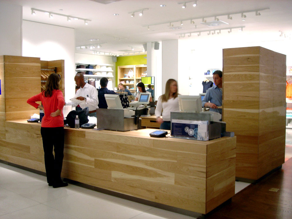 GAP Store - Polychrome