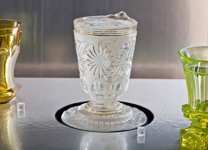 STILL GLASS - Hila Amram