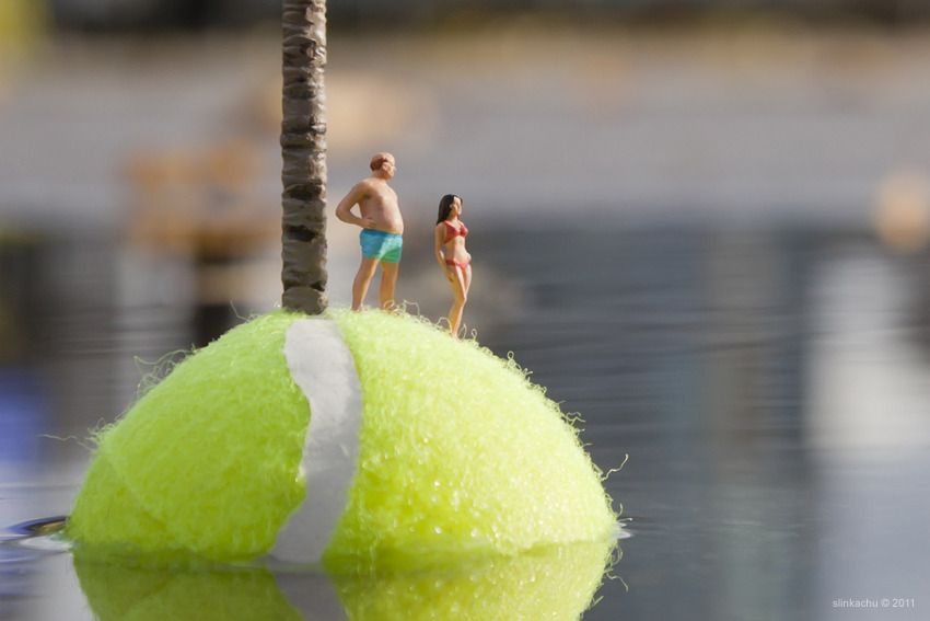 Slinkachu, 'The Last Resort', London - unurth | street art