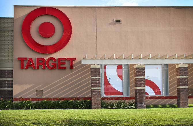 Target Branding 2011-14 - Allan Peters