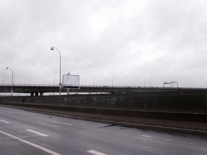 See-through: Bridge - Urban blooz