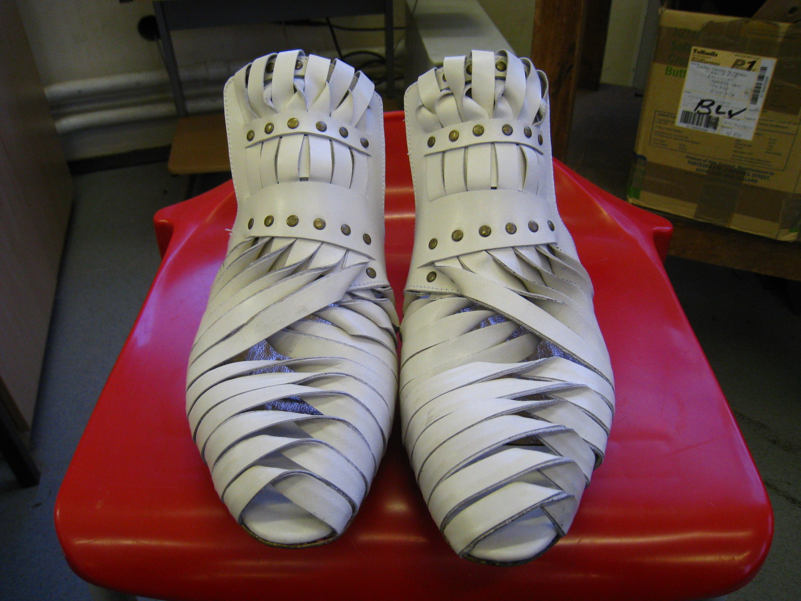 Samurai Shoes - Nuo Chen