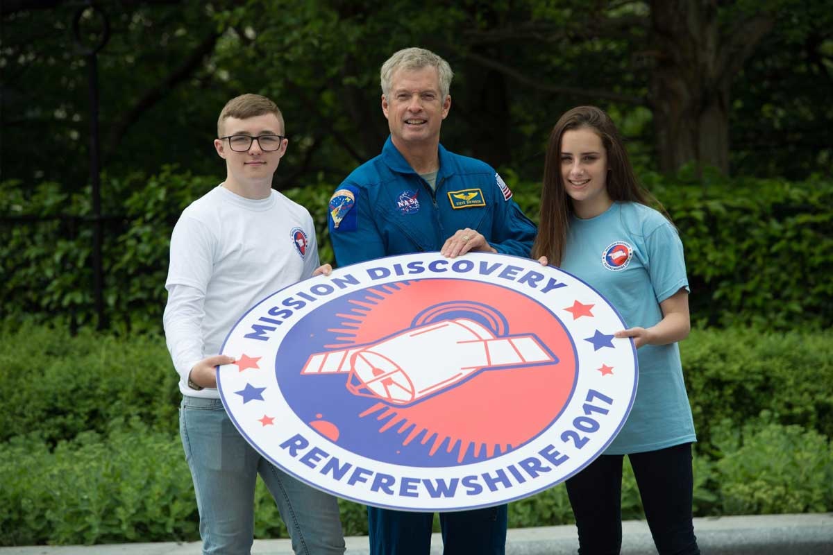 Mission Discovery - Hello Dylan | Graphic Design