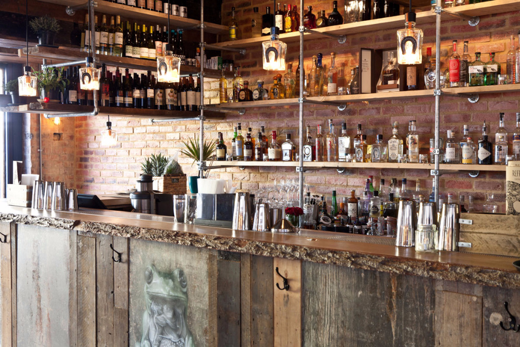 OJO ROJO Restaurant - Kevin Timon Hill