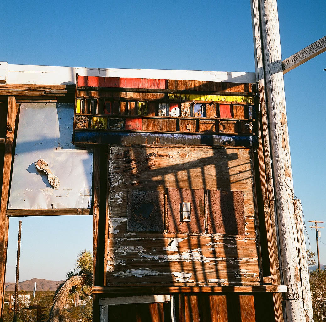 Noah Purifoy Desert Art Museum - Hannah Ray Taylor Photography