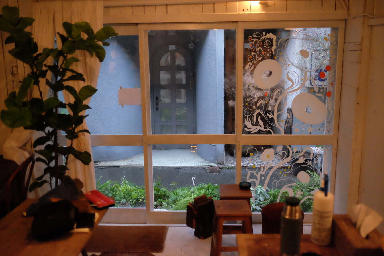 Terasaki Roji Cafe - Japan / Window Painting - Natalie Andrewson