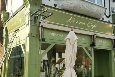 Nonnas Cafe - Morley Signs