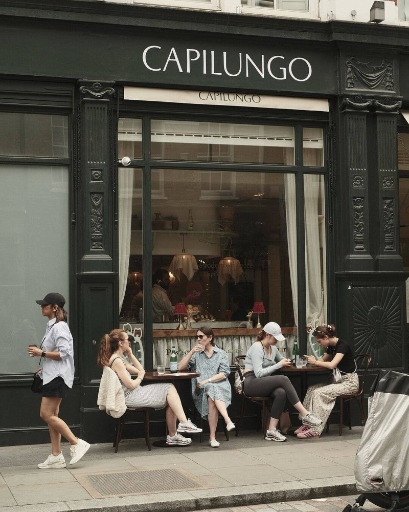 Capilungo - Covent Garden - Morley Signs