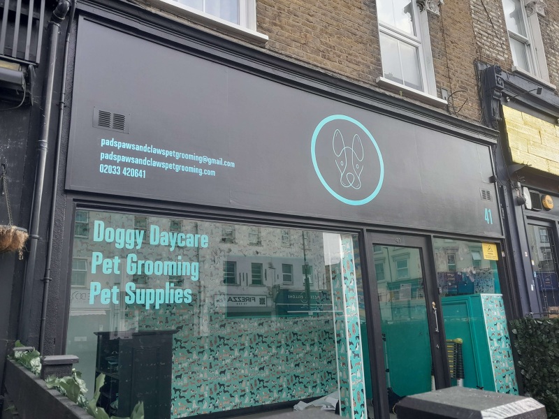 Pads Paws And Claws - Morley Signs