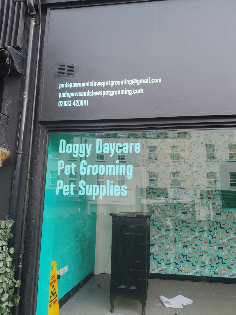 Pads Paws And Claws - Morley Signs