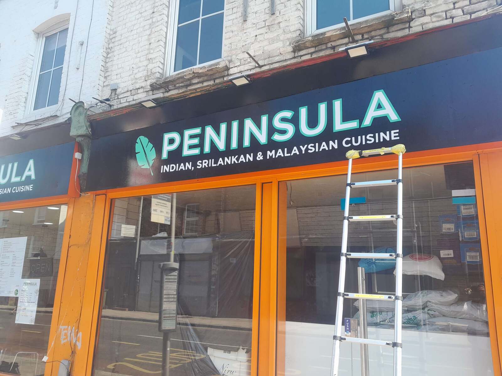 Peninsula - Greenwich - Morley Signs