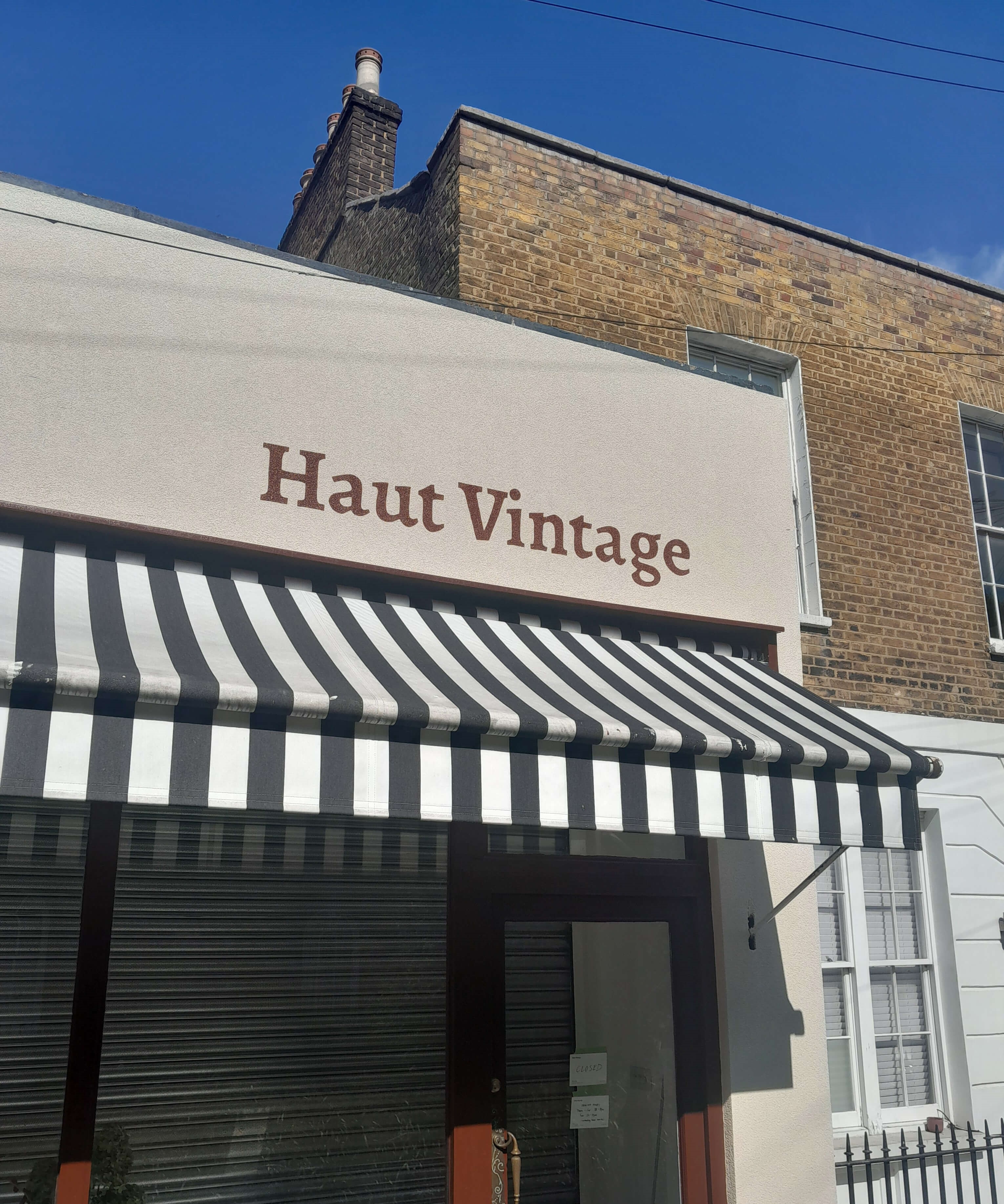 Haut Vintage - Camden Passage - Morley Signs
