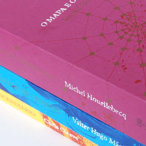 three books, three covers - something unlinnear