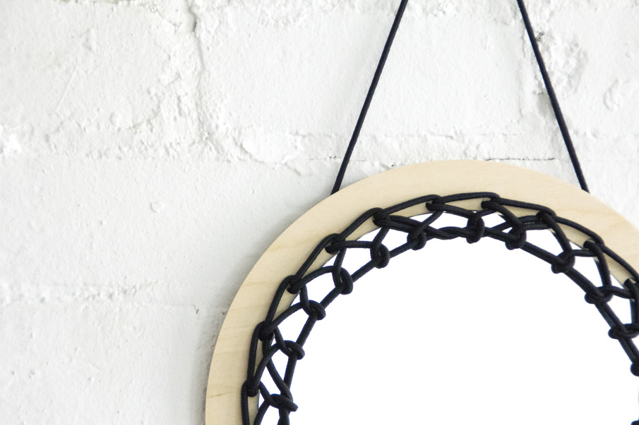 STITCH MIRROR - Laura Carwardine