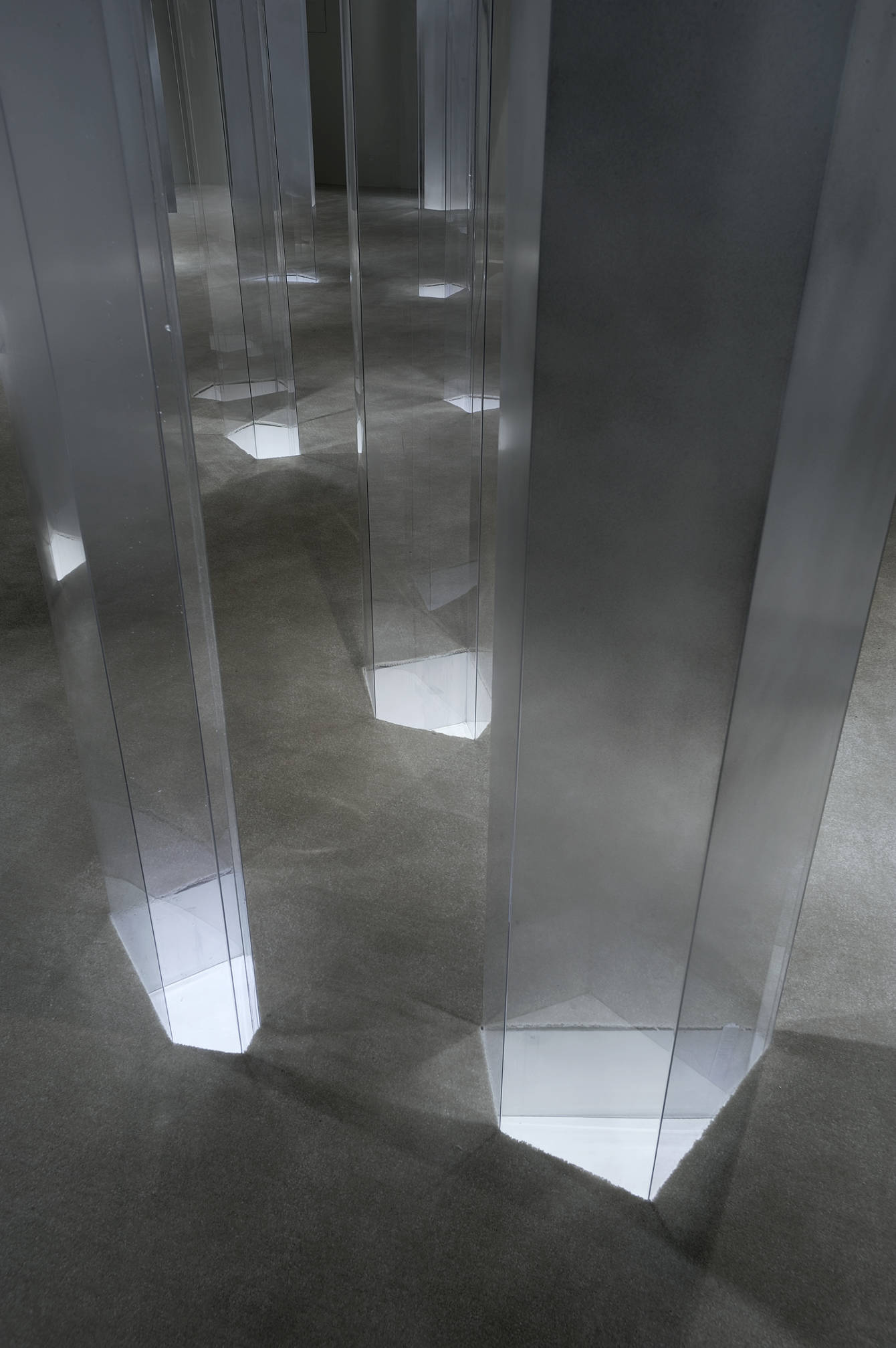 雲柱/ Cloud Column - urbanwasabi