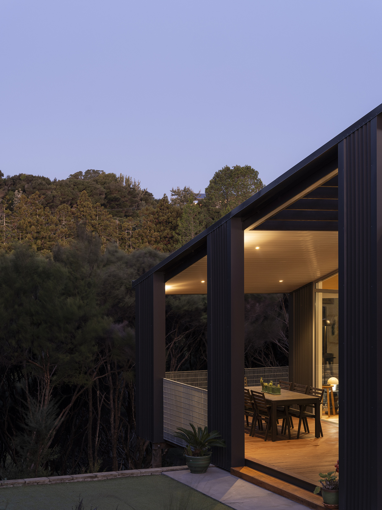 Bush Block - spacecraftarchitects