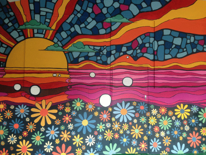 70's Mural for Aussie TV - Stacey Kurtz Art