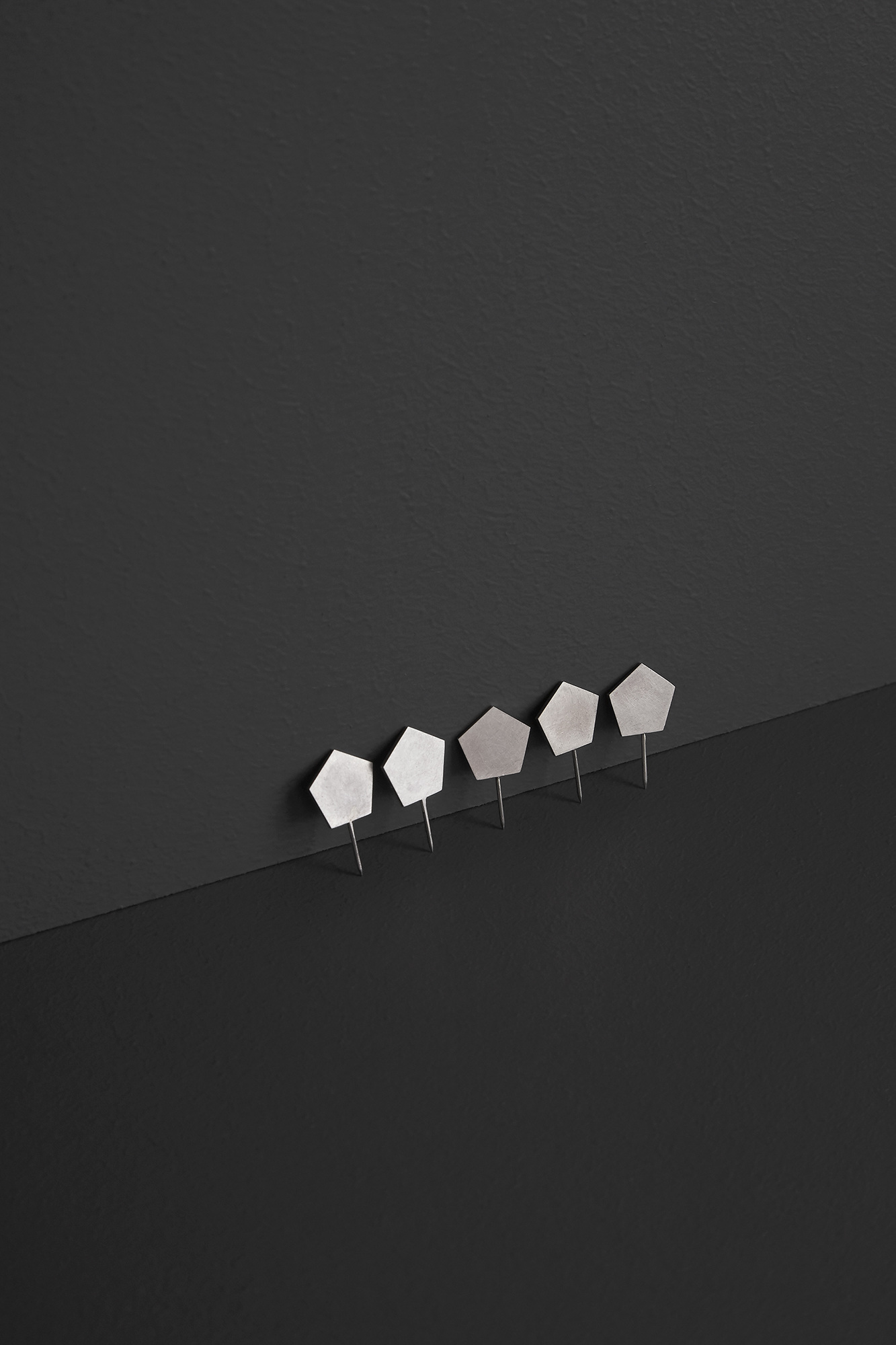 Pentagonal Thumb-tags - studiokyss