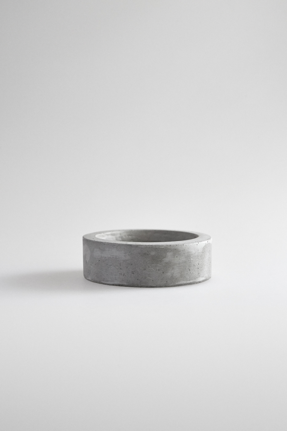 Small Round Concrete Container - studiokyss