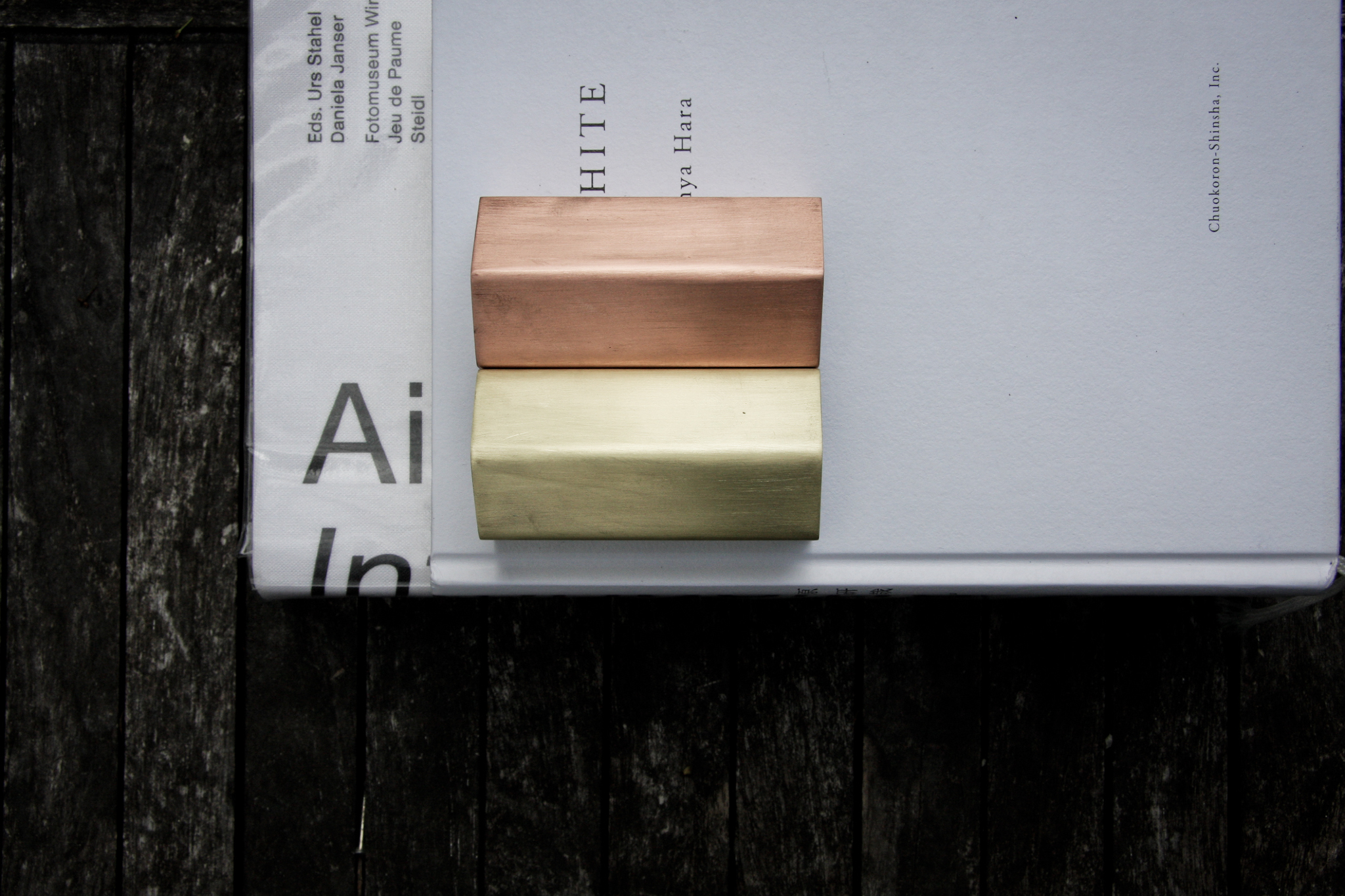 Concrete House Paperweight (Brass) - studiokyss