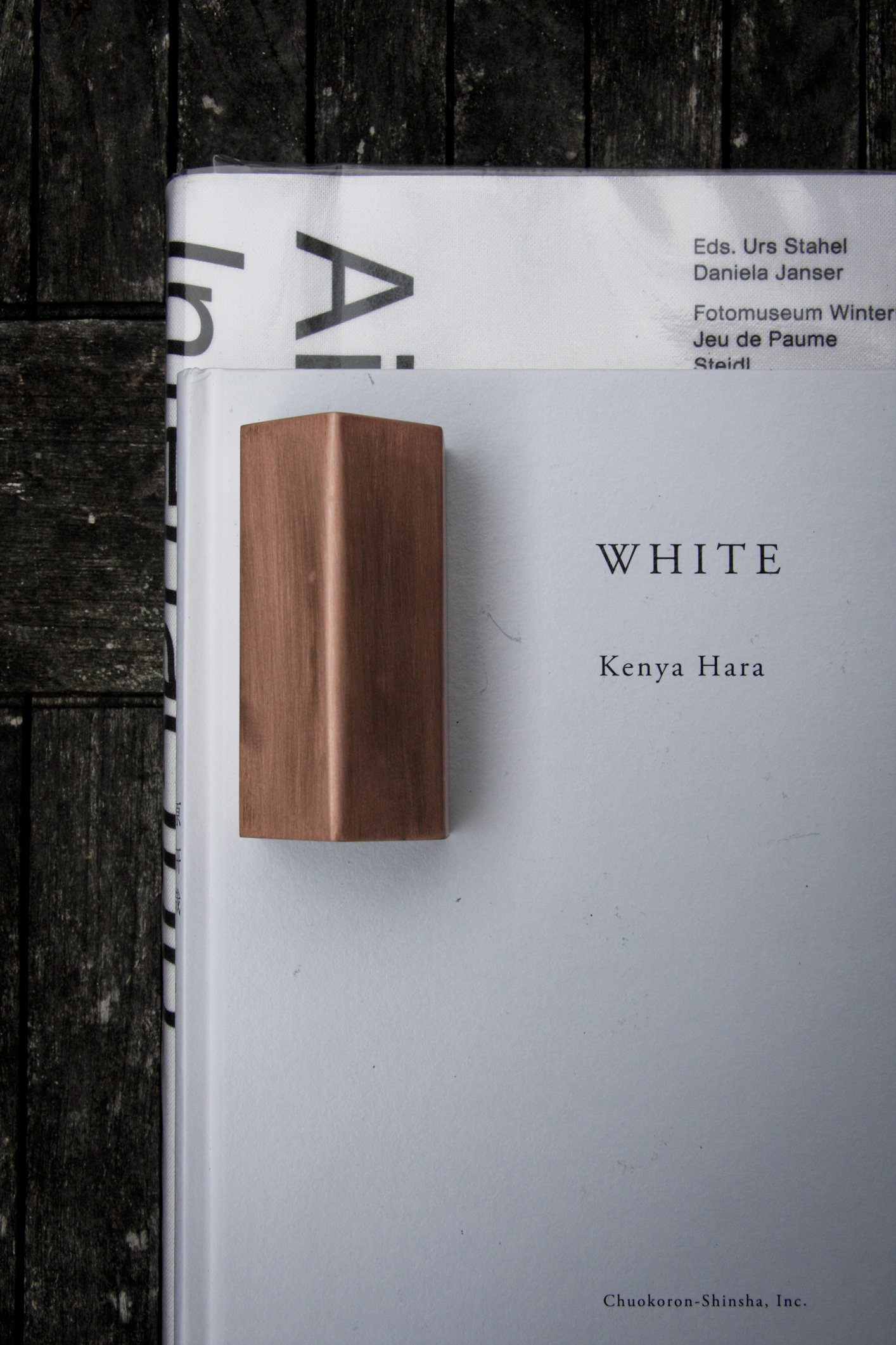 Concrete House Paperweight (Brass) - studiokyss