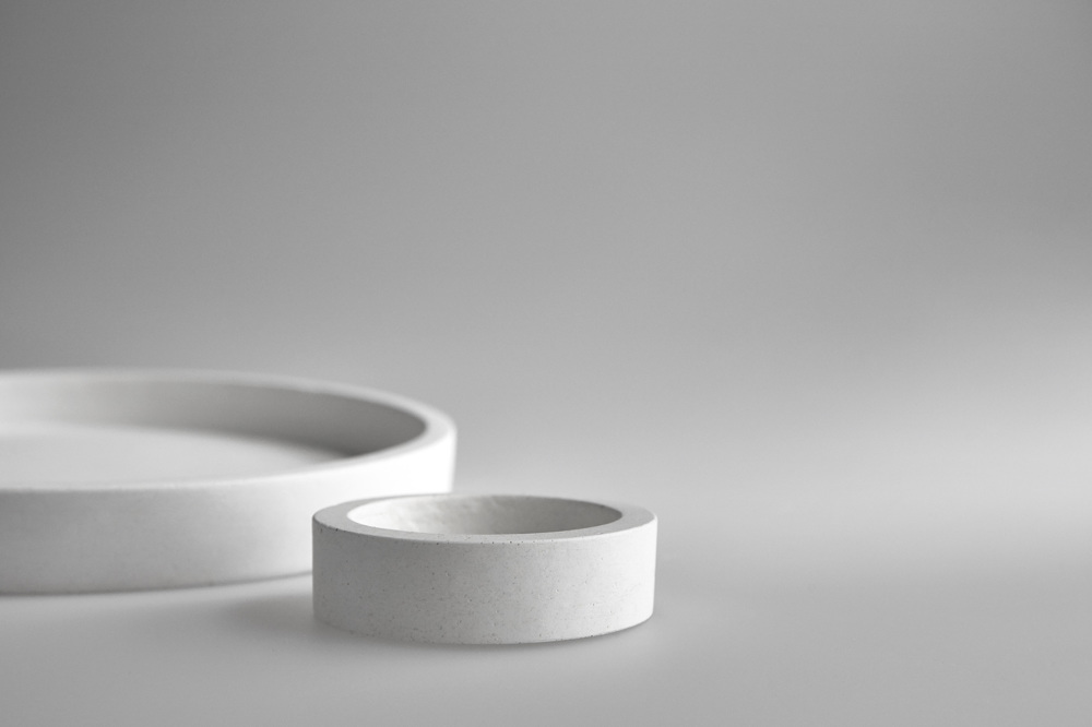 White Small Round Concrete Container - studiokyss