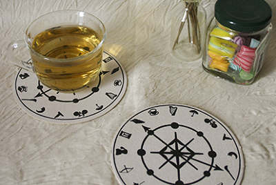 貝覆い (Clam shell matching game) - Mariko Perry