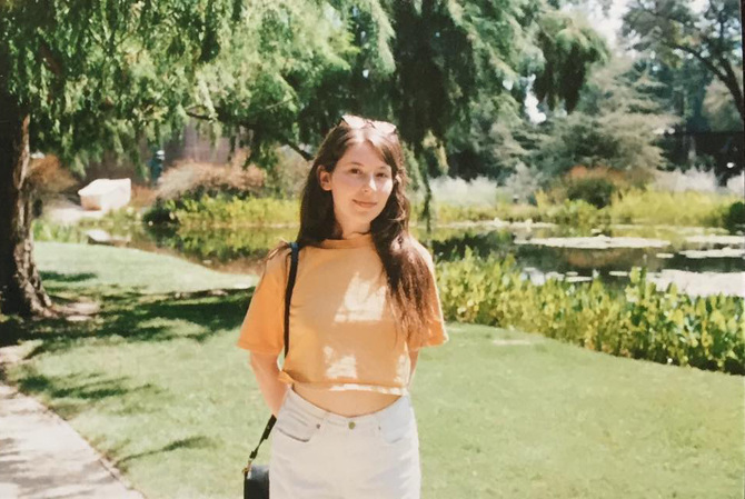 About Danielle Hollander - Danielle Hollander