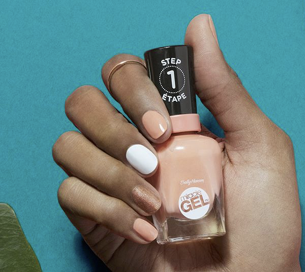 SALLY HANSEN - Robin Clapper