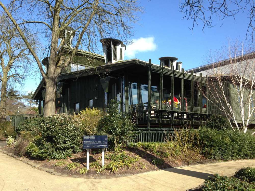 Church End Library - All the Libraries in London