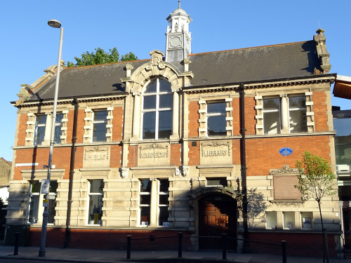 South Lambeth Library - All the Libraries in London