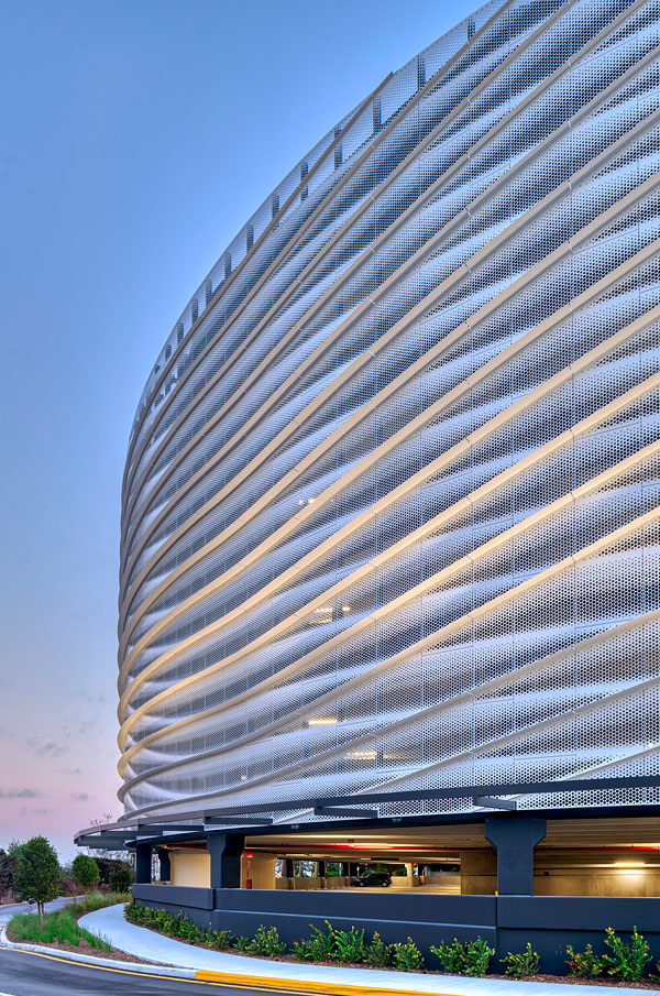 INTERLACE, MOUNT SINAI MEDICAL CENTER FACADE - FAULDERS STUDIO