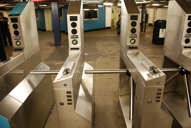 touchless turnstiles (subway redesign) - gabriela behnen - interaction ...