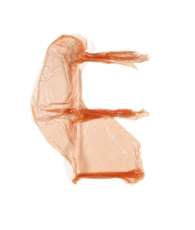 plastic typography e - Monique Goossens