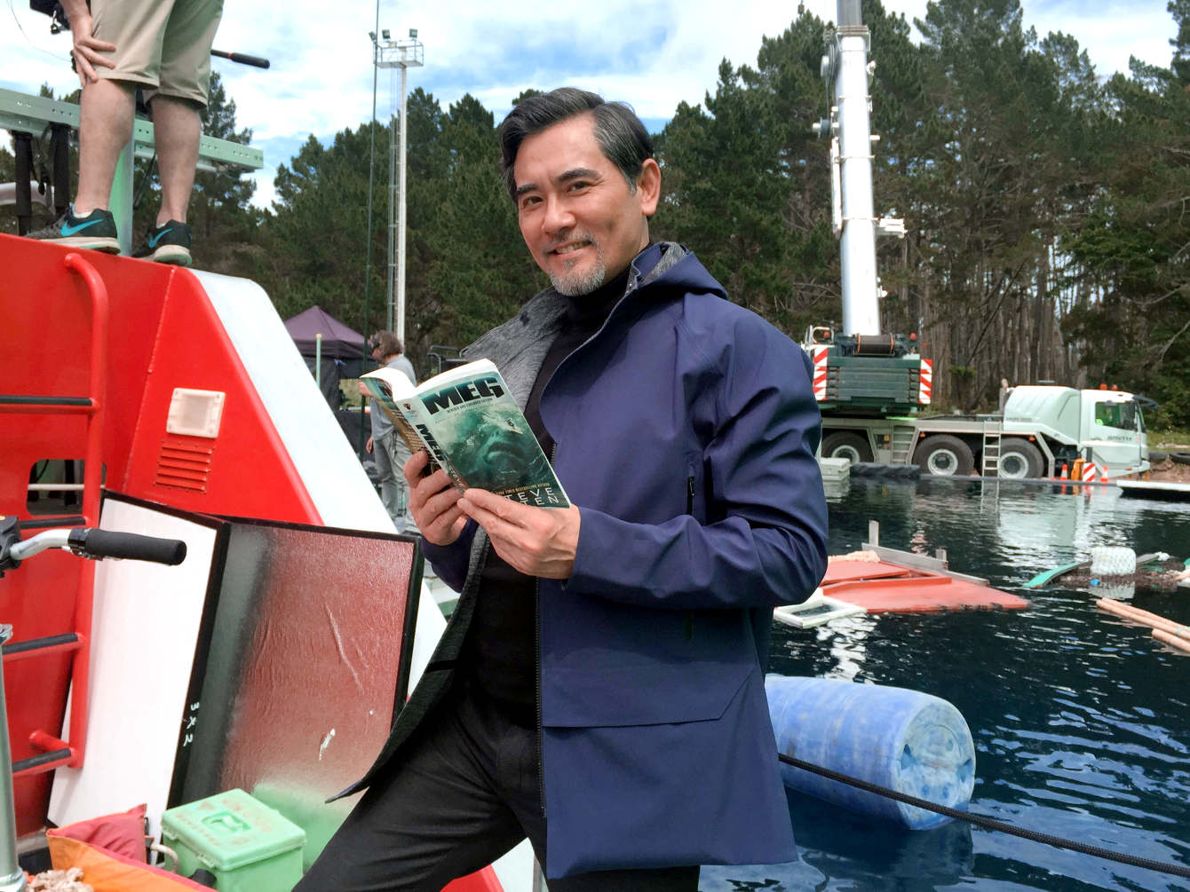 "MEG - EXPANDED EDITION" - hollanderdesignlab.com