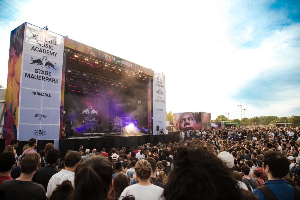 Mauerpark Stage - Studio Lukas Feireiss