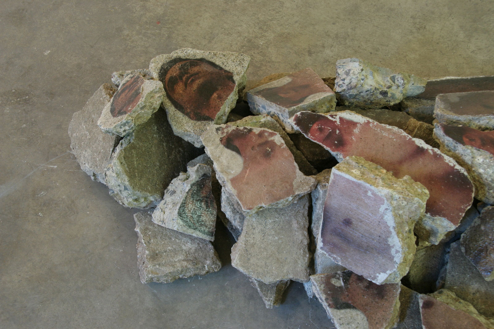 Concrete Golem - Simon Pyle