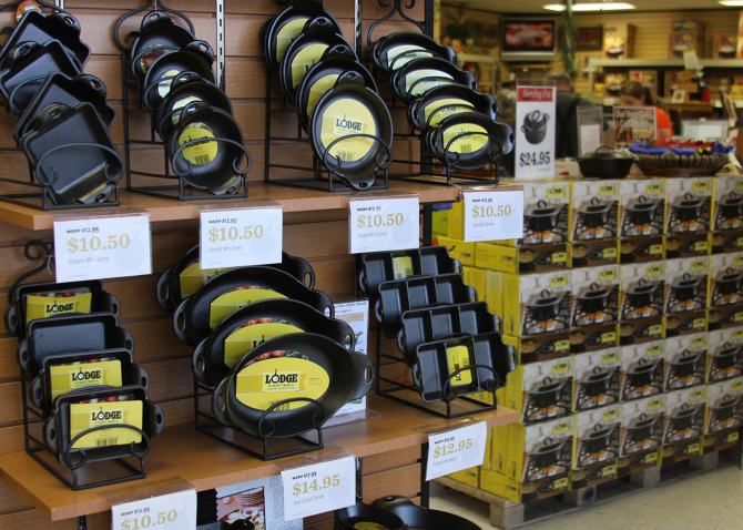 Lodge Cast Iron Packaging - Daniel Skolfield