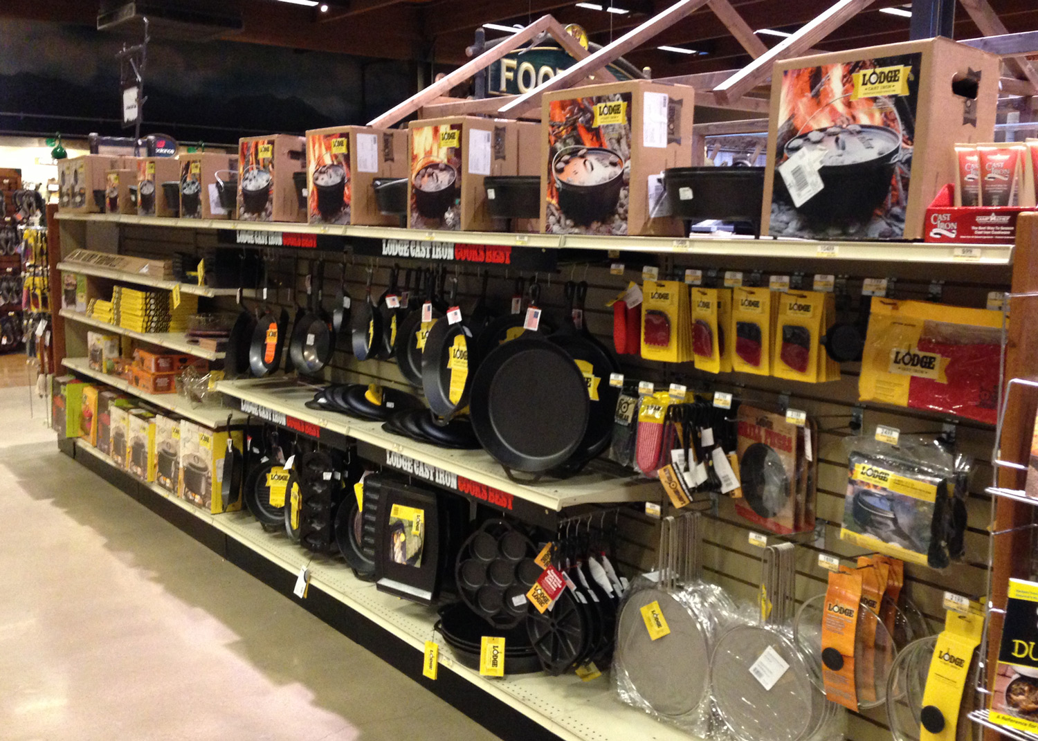 Lodge Cast Iron Packaging - Daniel Skolfield