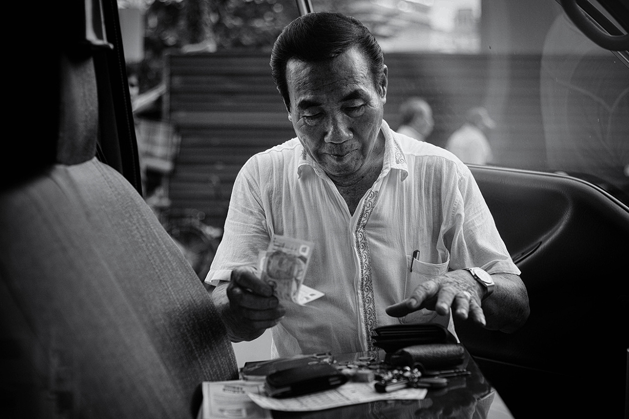 Who Stole The Thieves' Market? - Shintaro Tay Photography