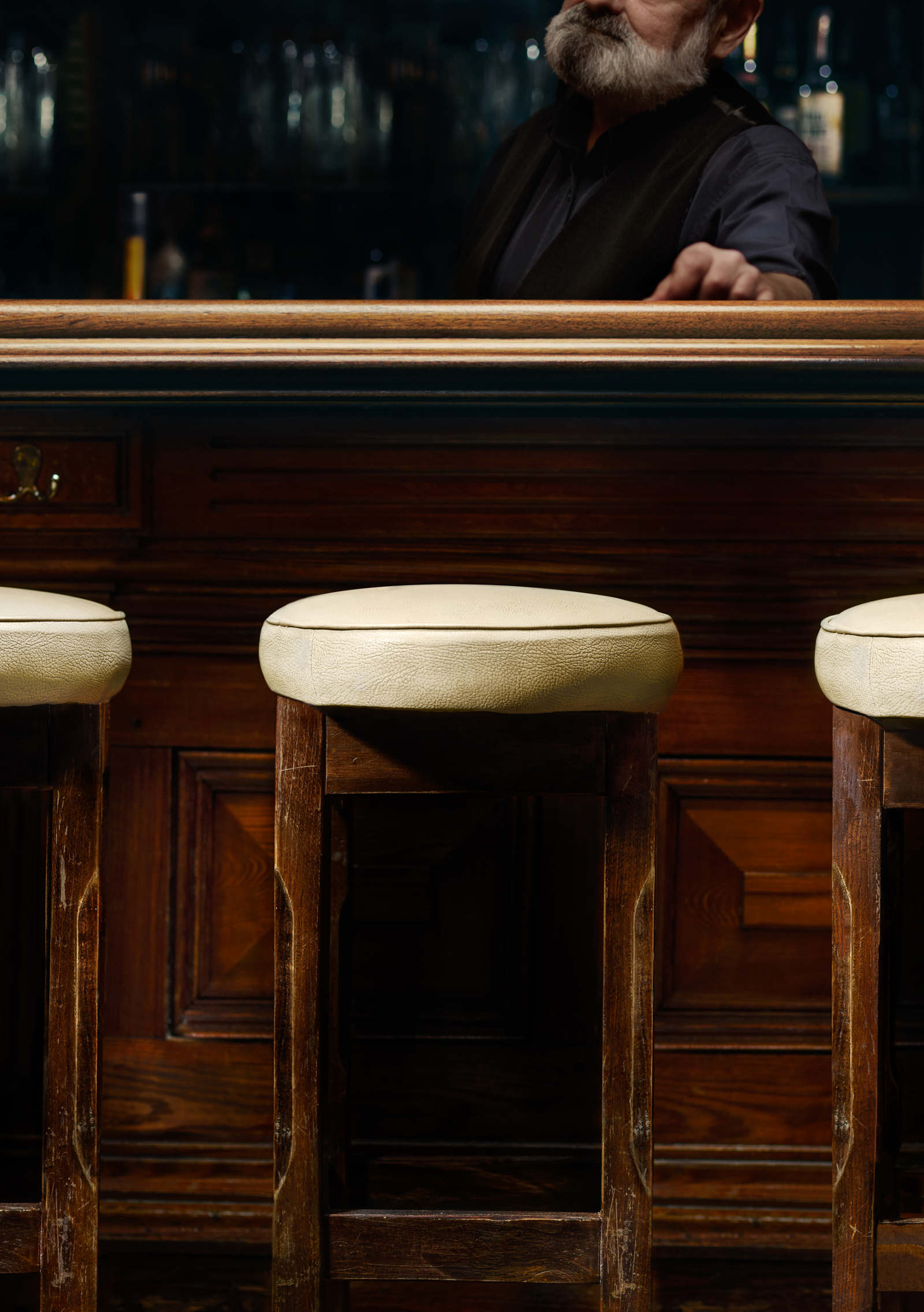 Guinness "Snug and Bar Stool " #41 with Alex Telfer - Yoke Productions ...