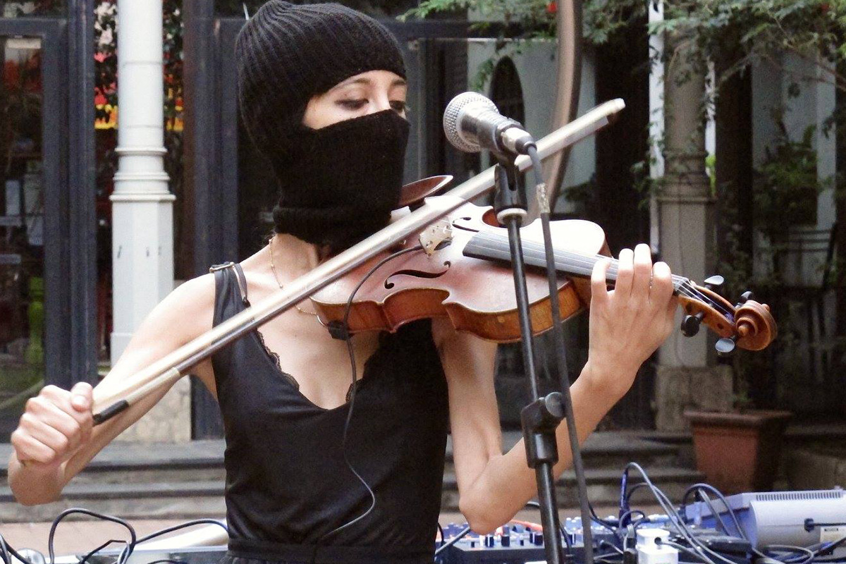 Inhumana - indira montoya