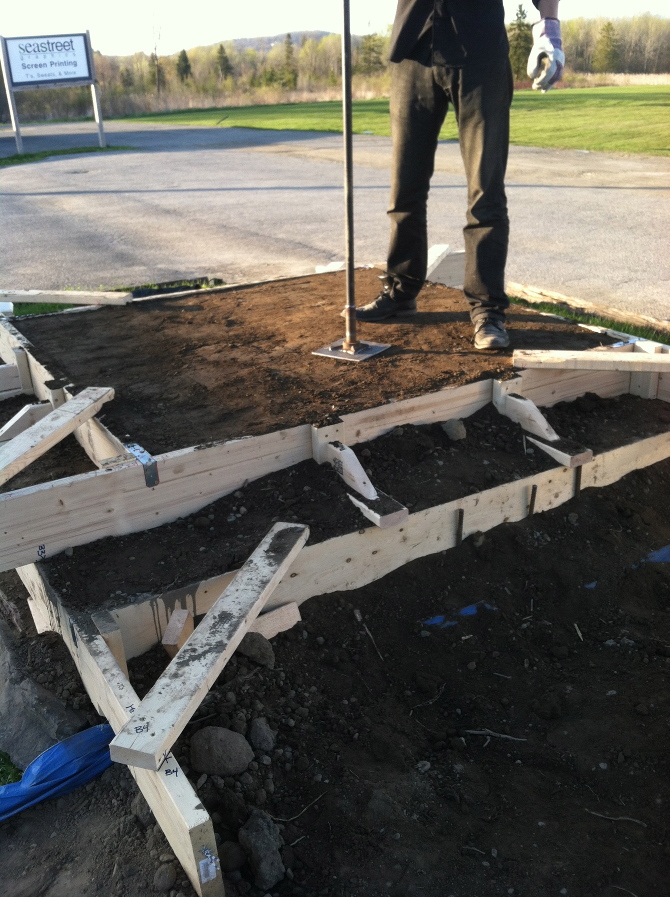 Rammed Earth Installation - the diggers