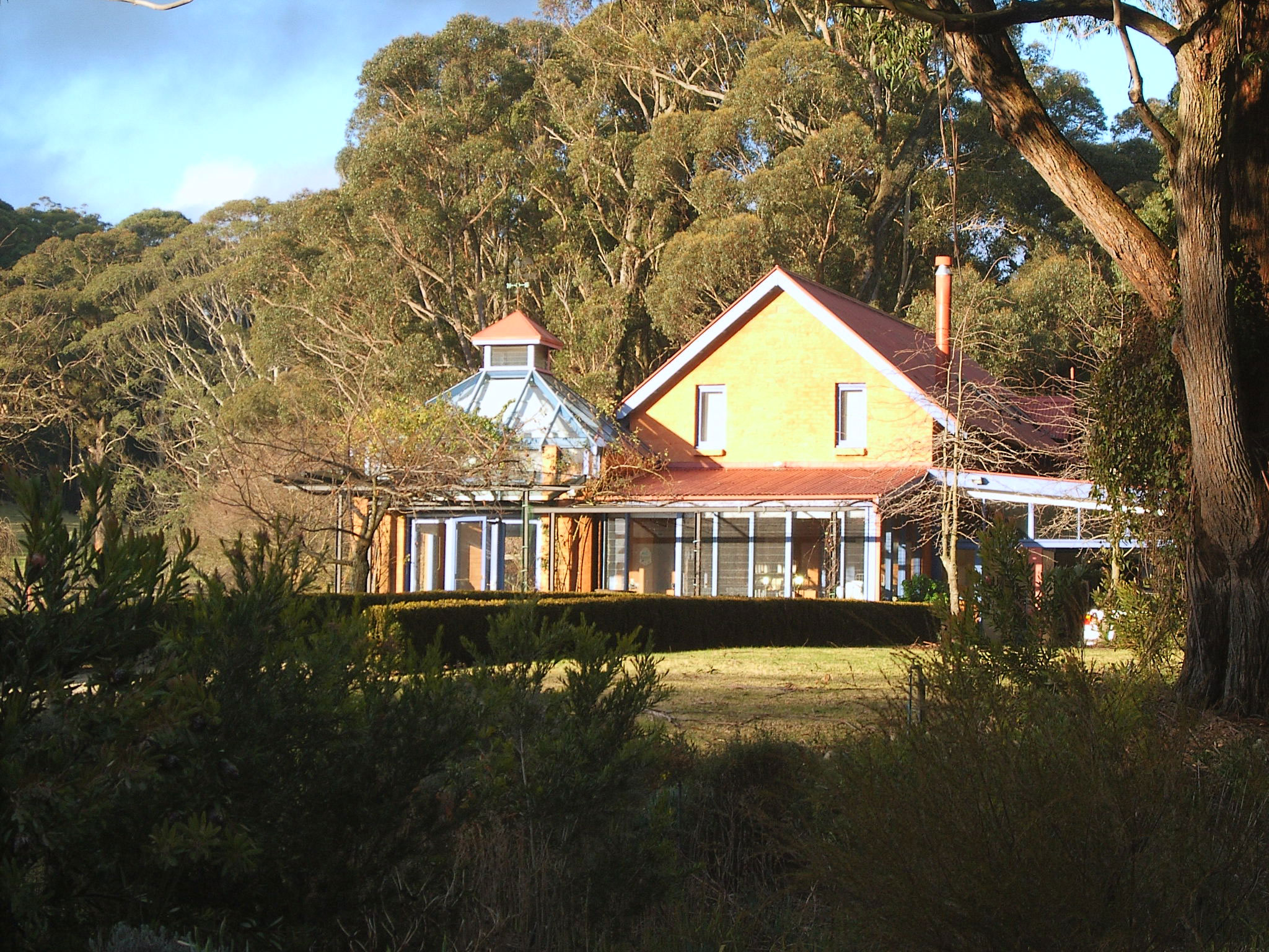 FARMHOUSE. ROBERTSON NSW - RossFellerArchitect