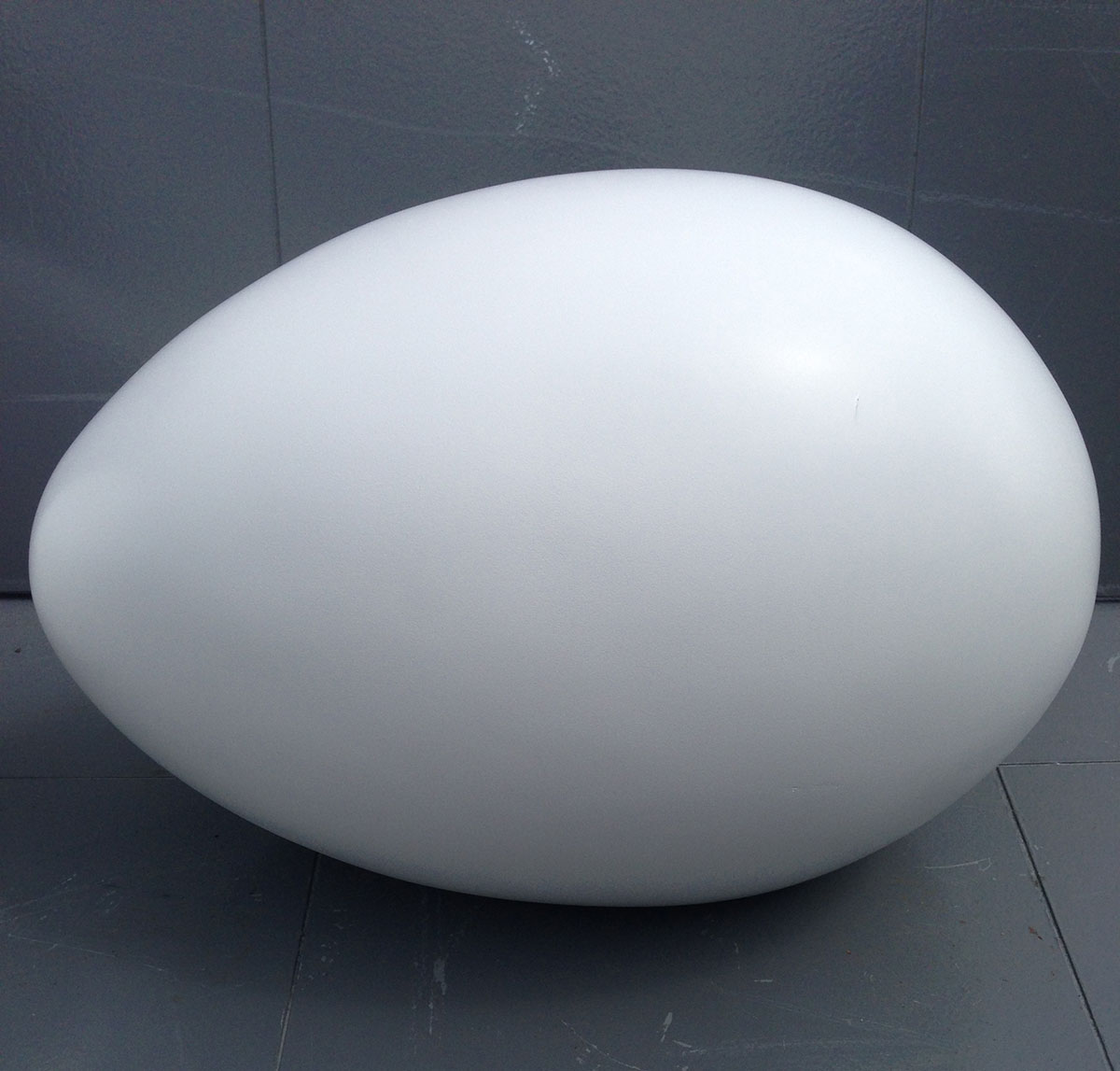 Egg Shaped Footstools by Philippe Starck - www.philipvarma.com