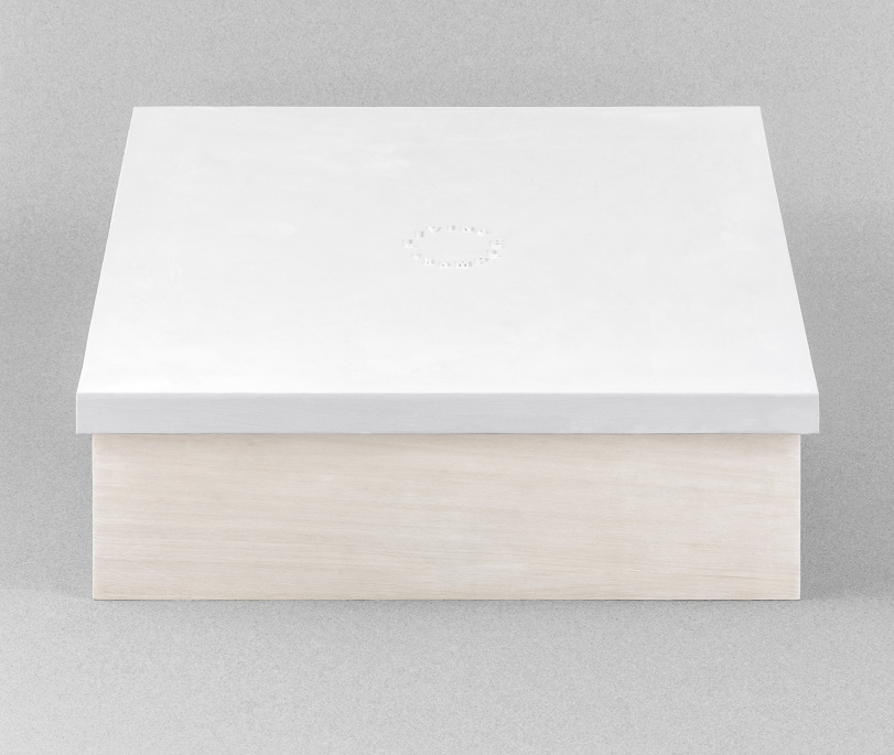 Vujj – Identity - Michael Thorsby - Art Direction - Paris 3eme