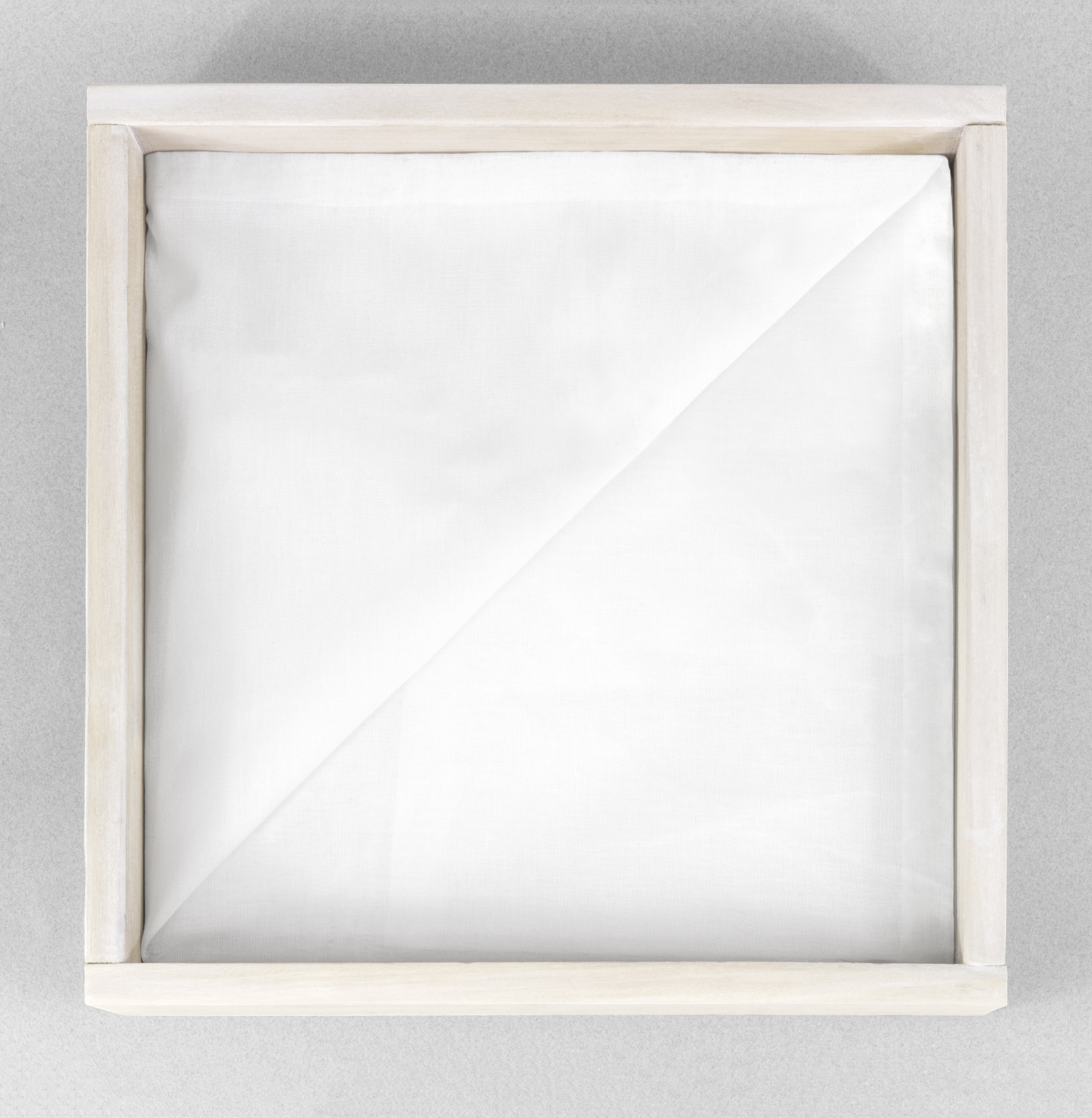 Vujj – Identity - Michael Thorsby - Art Direction - Paris 3eme