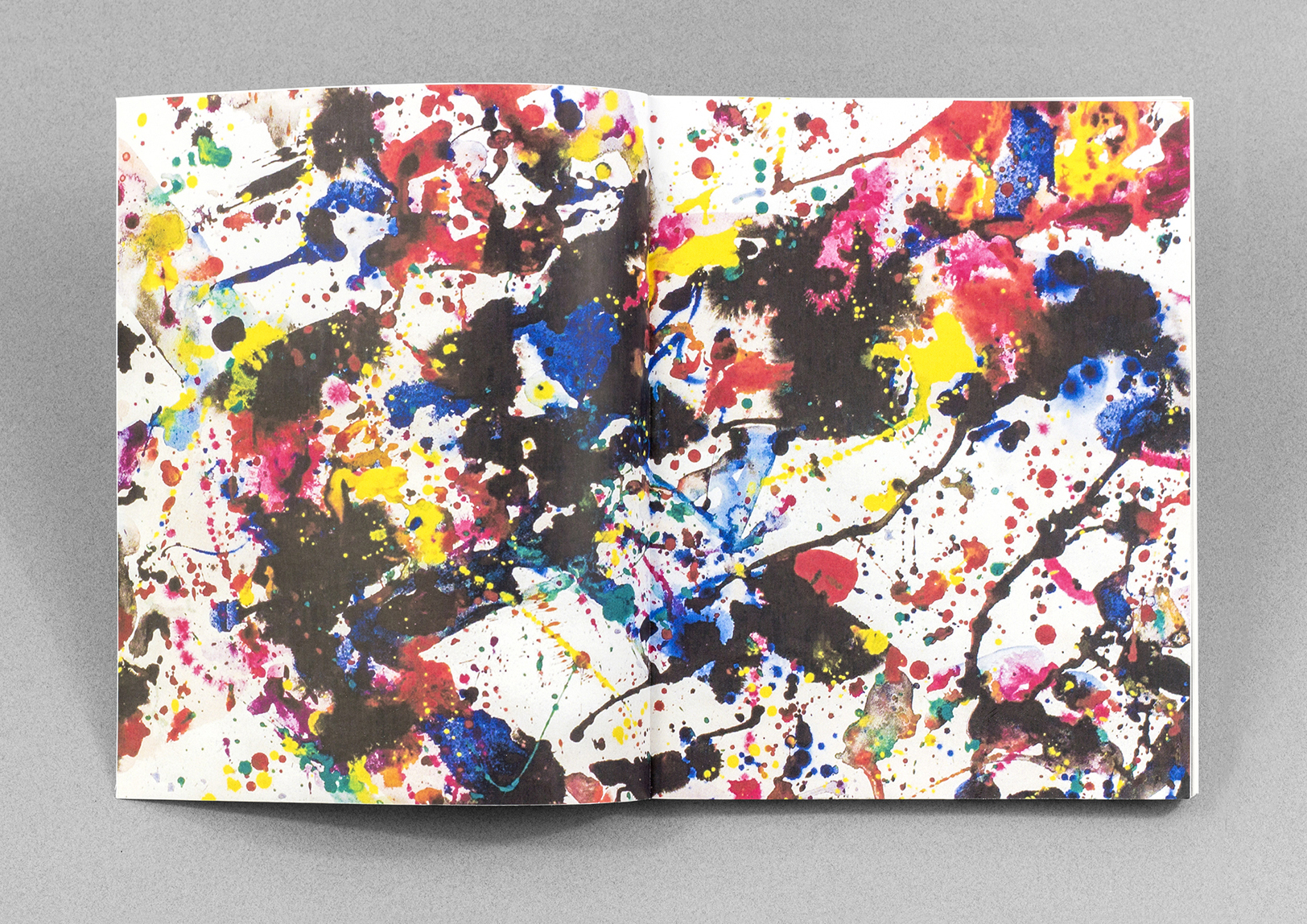 Vujj – Identity - Michael Thorsby - Art Direction - Paris 3eme